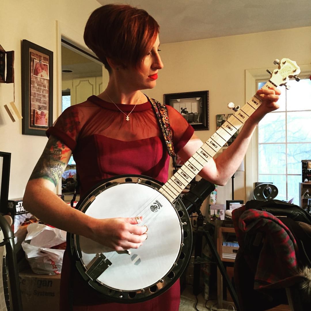 Kelly Rogers – Writer, Banjo Player, & Vegan